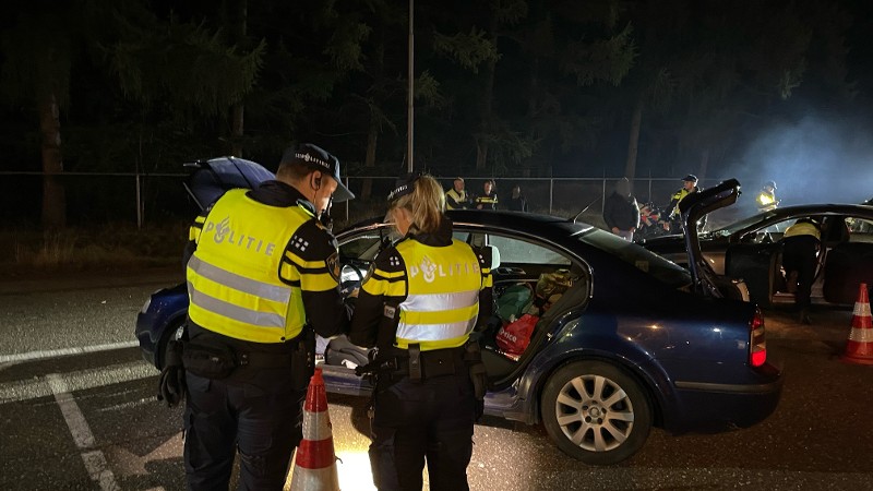 Arrestaties tijdens grote politiecontrole - 112 Nederland