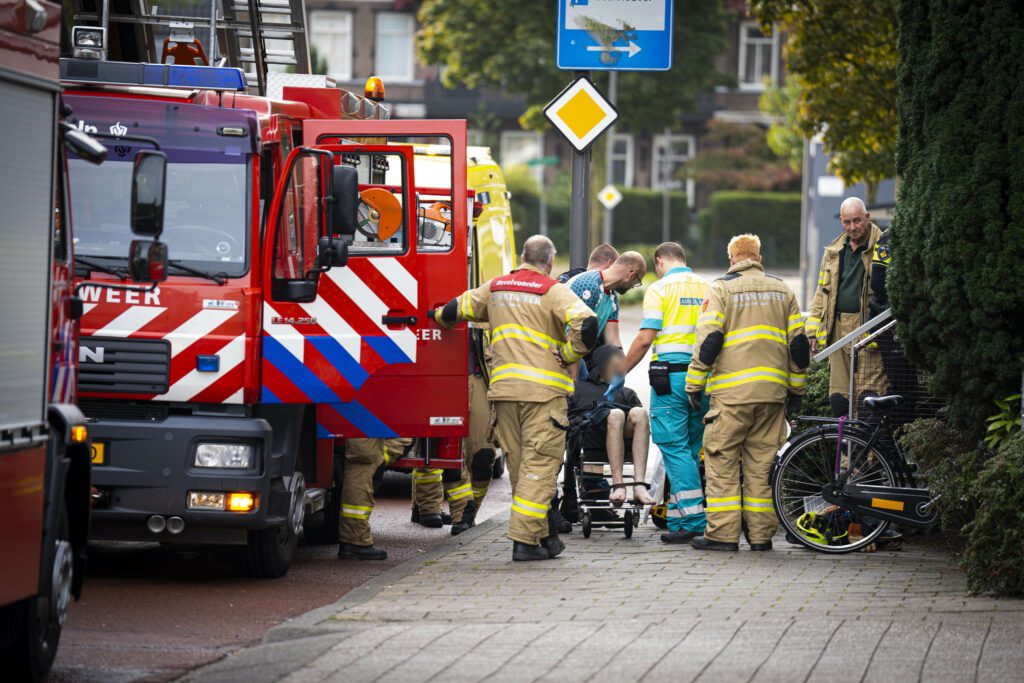 Inbreker zit nachtlang in lift vast bij Chinees restaurant - 112 Nederland