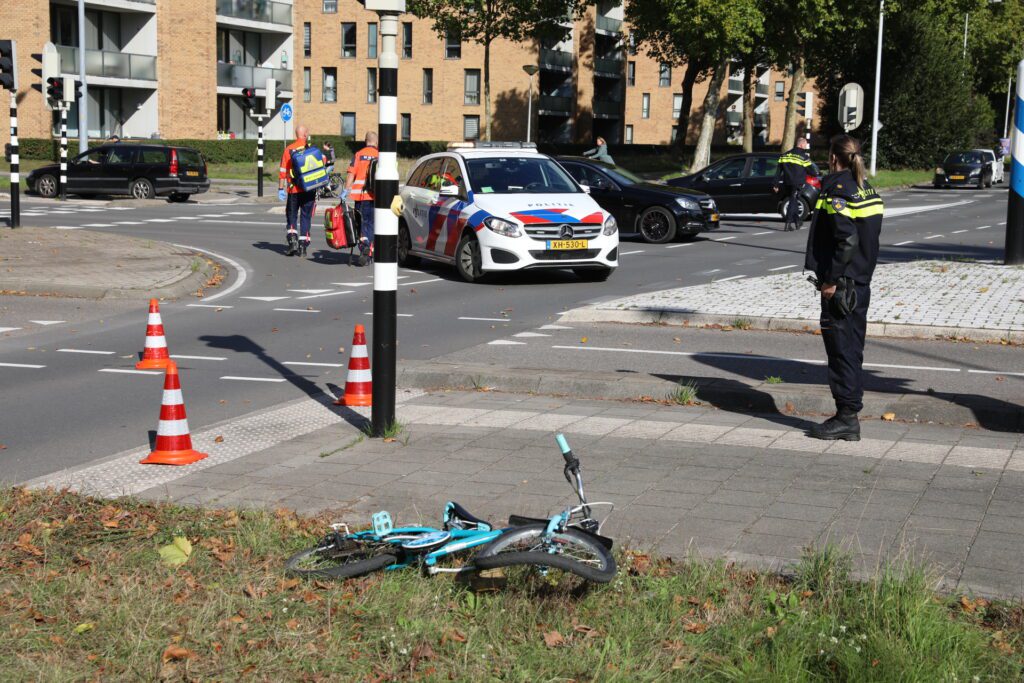 Kind op fiets ernstig gewond na aanrijding met automobilist - 112 Nederland