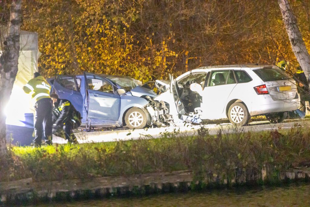 Vrouw (75) overleden bij ernstig ongeval, vijf gewonden - 112 Nederland