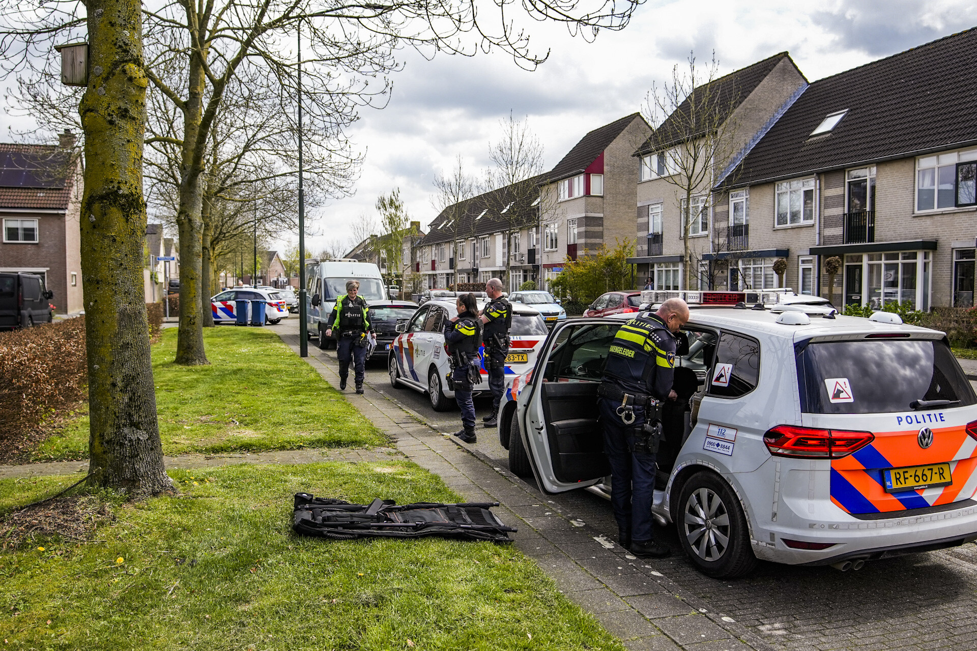 Man met vuurwapen in woning aangehouden na schietpartij - 112 Nederland