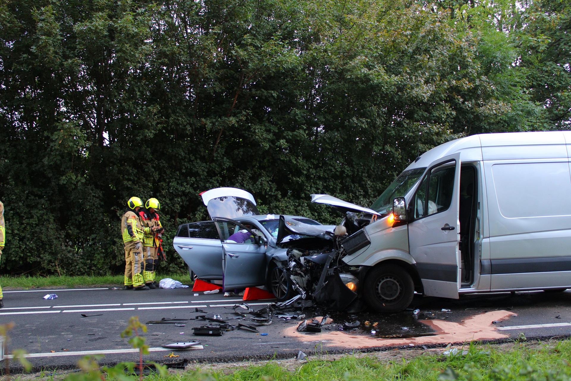 Vijf gewonden, onder wie drie kinderen bij zwaar ongeval - 112 Nederland