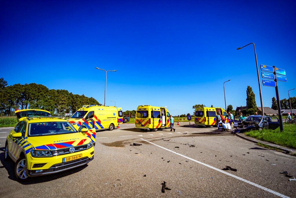 Ernstig ongeval: 3 gewonden, waaronder een kind - 112 Nederland