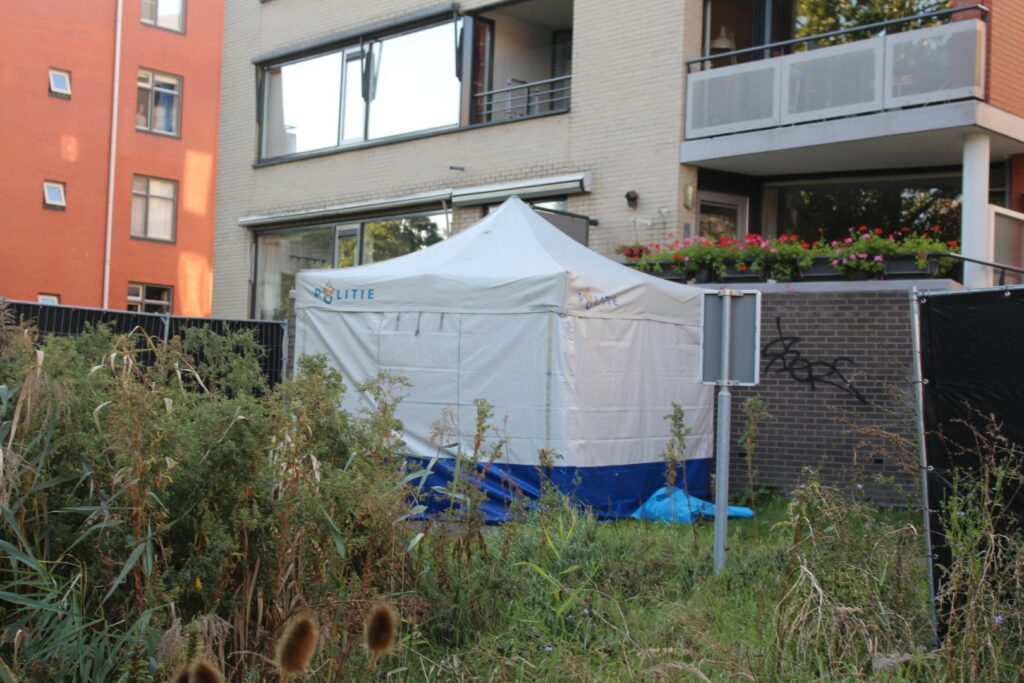 Dode aangetroffen, politie doet onderzoek - 112 Nederland