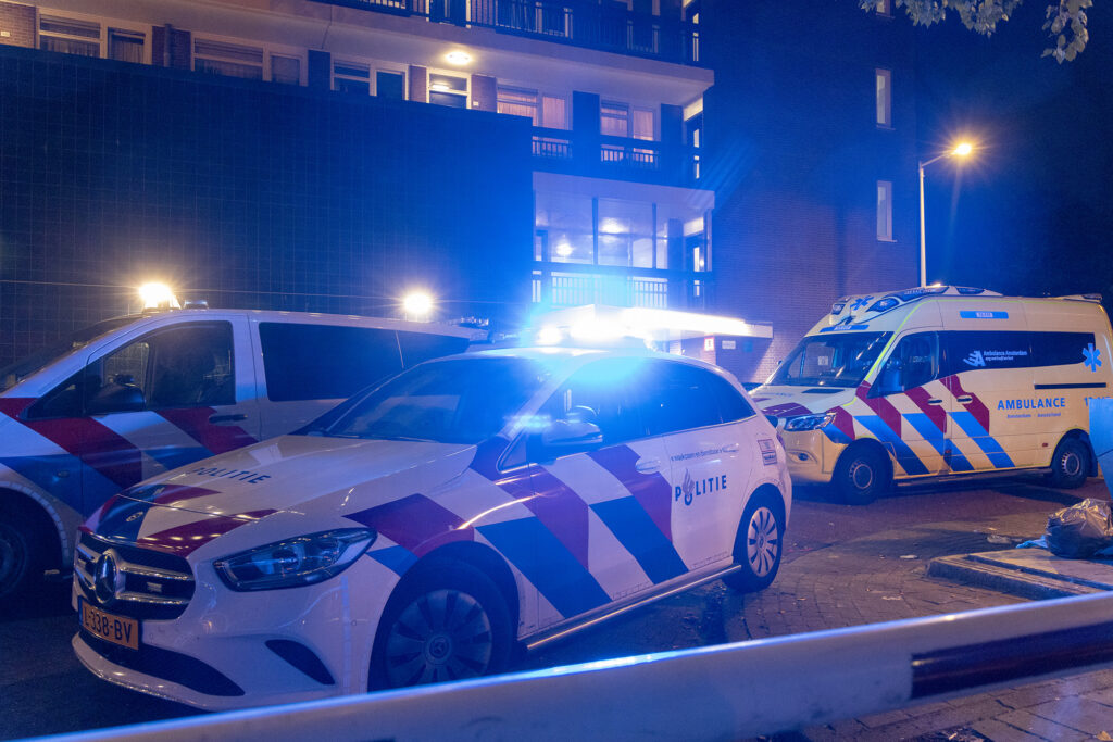 Lichaam gevonden in natuurgebied, politie doet onderzoek - 112 Nederland