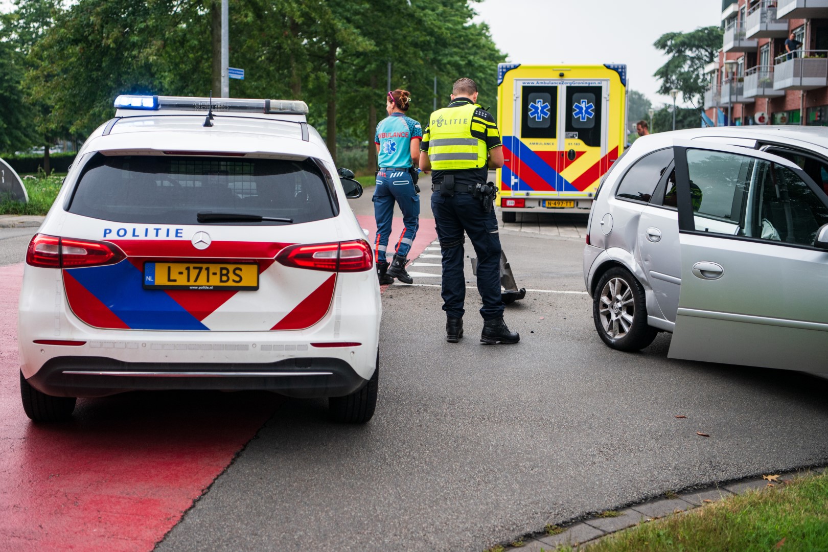 Ongeval tussen auto en brommobiel op berucht kruispunt - 112 Nederland