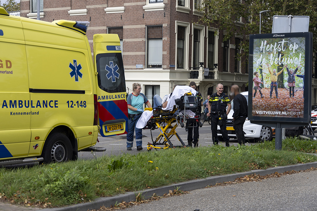 Fietser gewond bij ongeval na botsing met auto - 112 Nederland