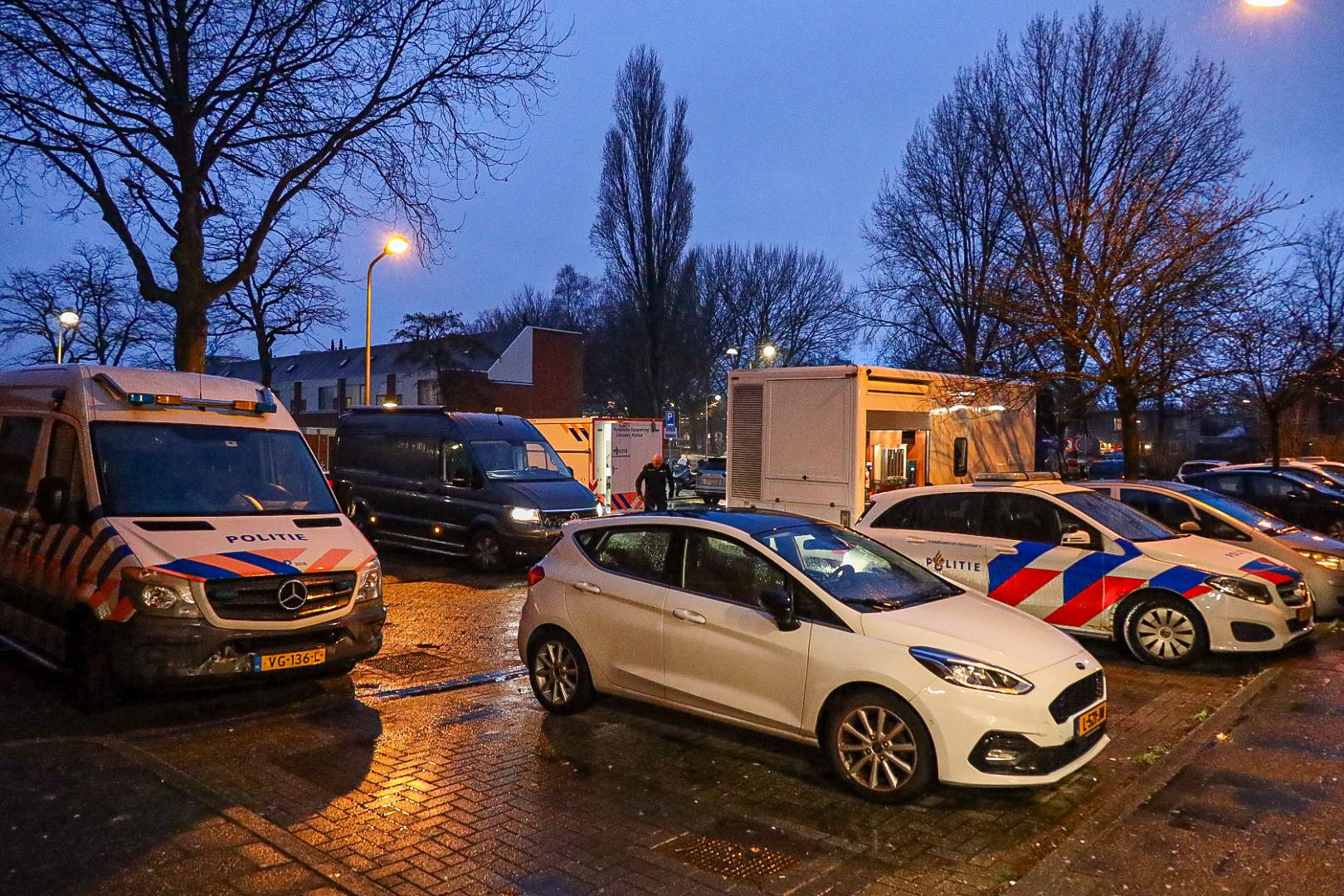 Dode en zwaargewonde aangetroffen na incident in woning - 112 Nederland