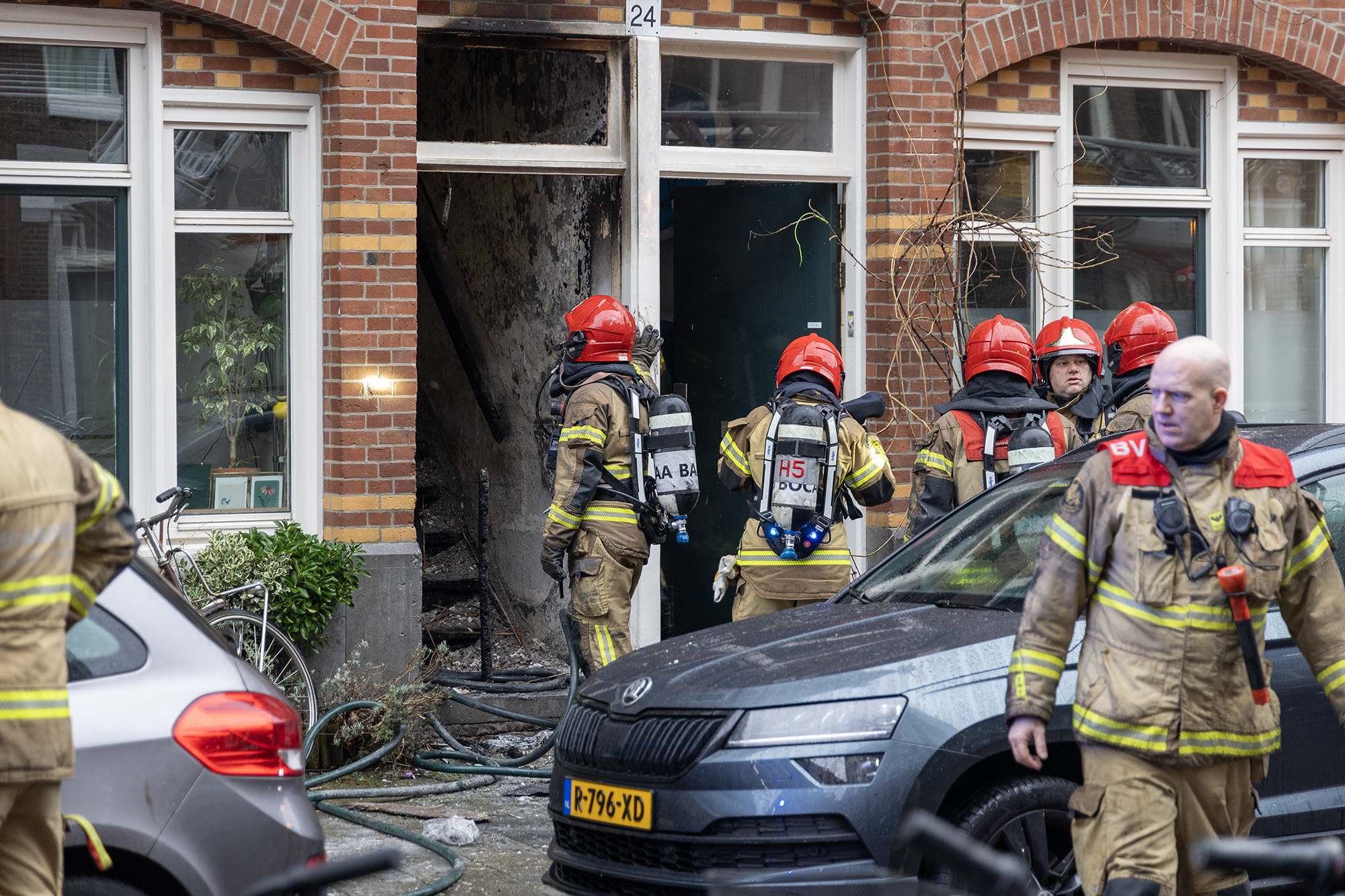 Kat overleden bij grote brand, brandweer redt bewoners - 112 Nederland