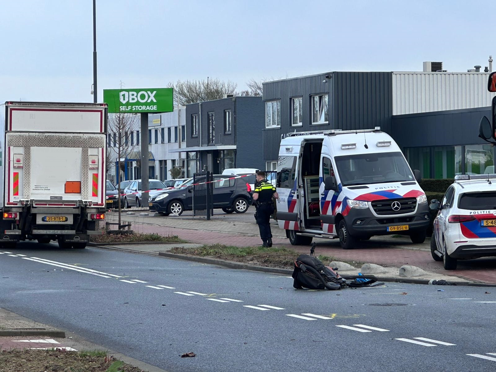 Fietser komt om het leven bij ongeval met vrachtwagen - 112 Nederland
