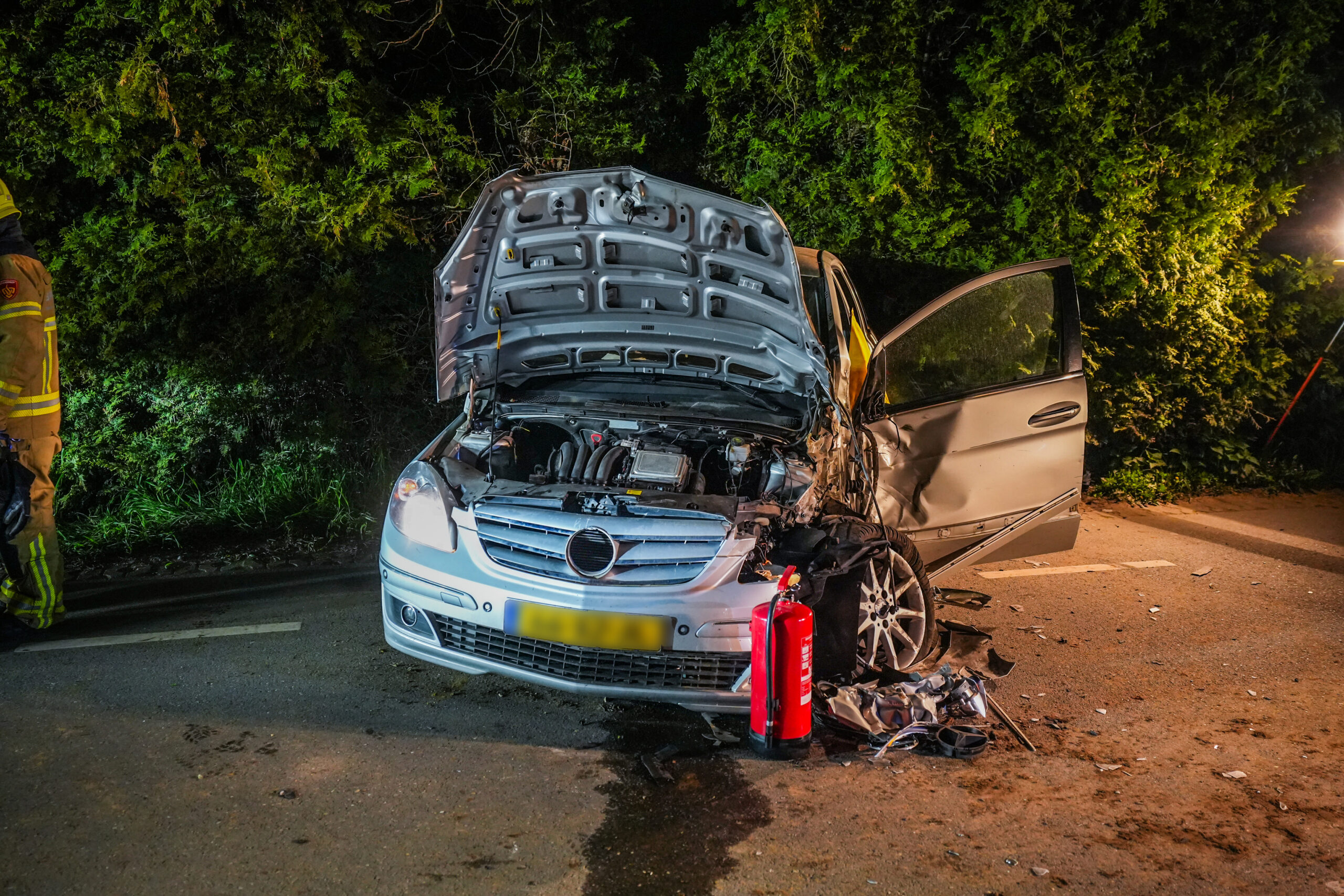 Drie gewonden bij ernstig ongeval met tractor en auto - 112 Nederland