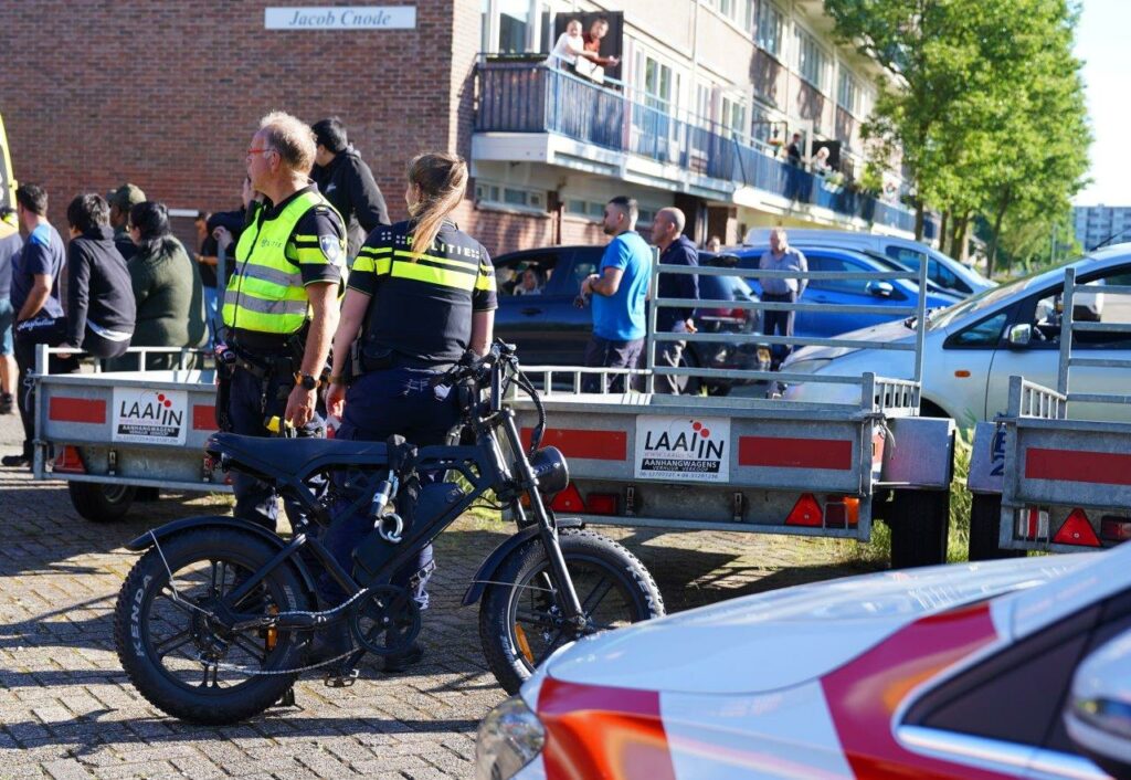 14-jarige jongen op fatbike gewond na botsing met auto - 112 Nederland