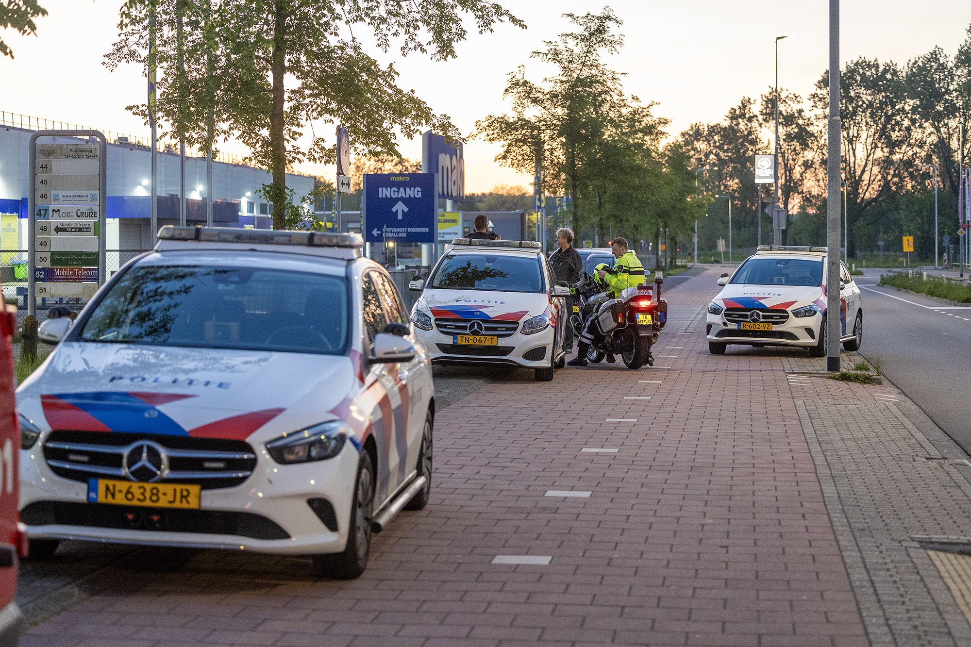 Jongen (14) mishandelt 86-jarige man op perron: ‘Hij moet mij niet ...