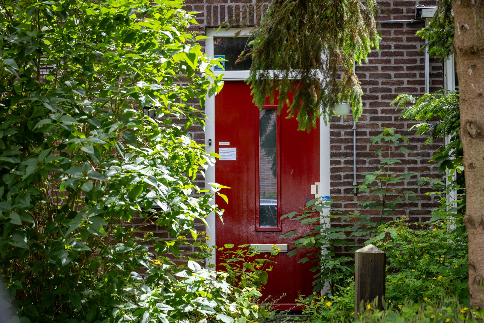 Pleegouders aangehouden na ernstig letsel bij 10-jarige pleegdochter - 112 Nederland