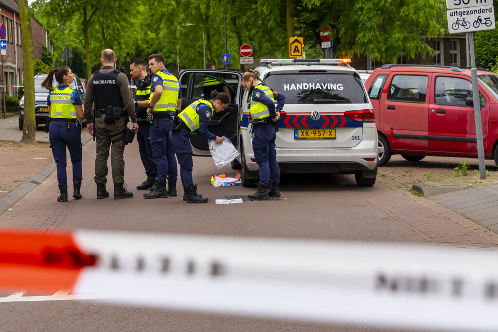 Drie gewonden na ruzie tussen groep jongeren - 112 Nederland