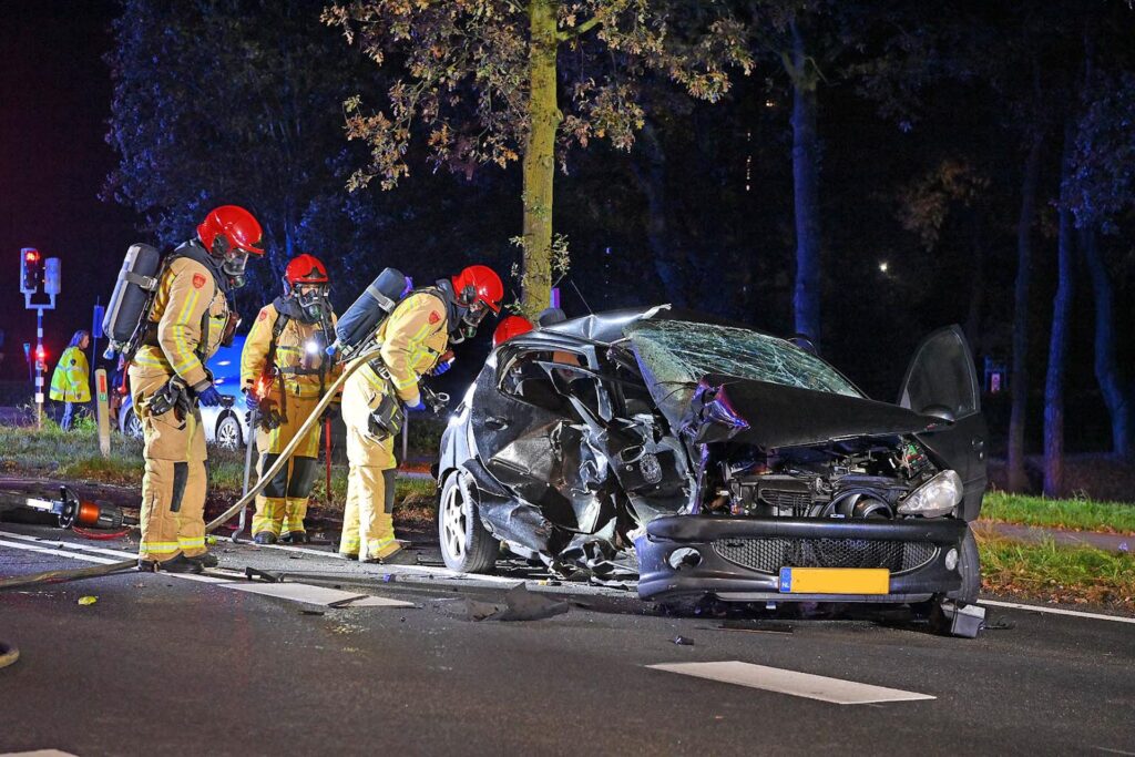 UPDATE: Man (21) overleden na ernstig ongeval op kruispunt - 112 Nederland