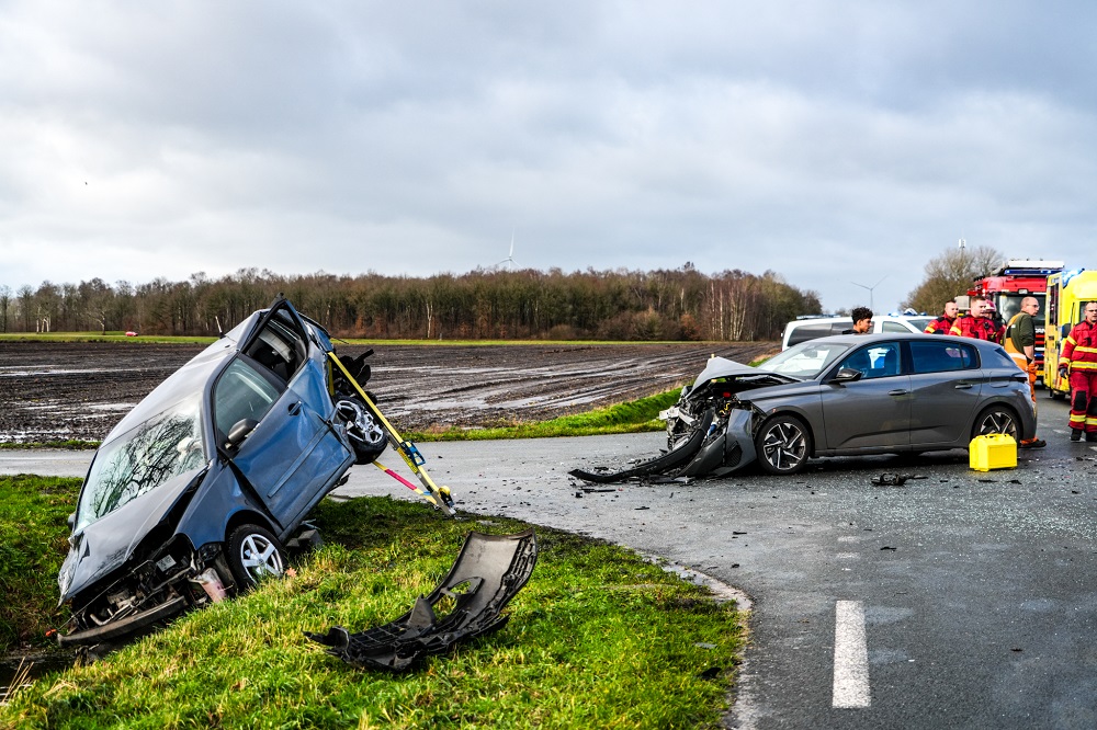Traumahelikopter geland na flinke botsing - 112 Nederland