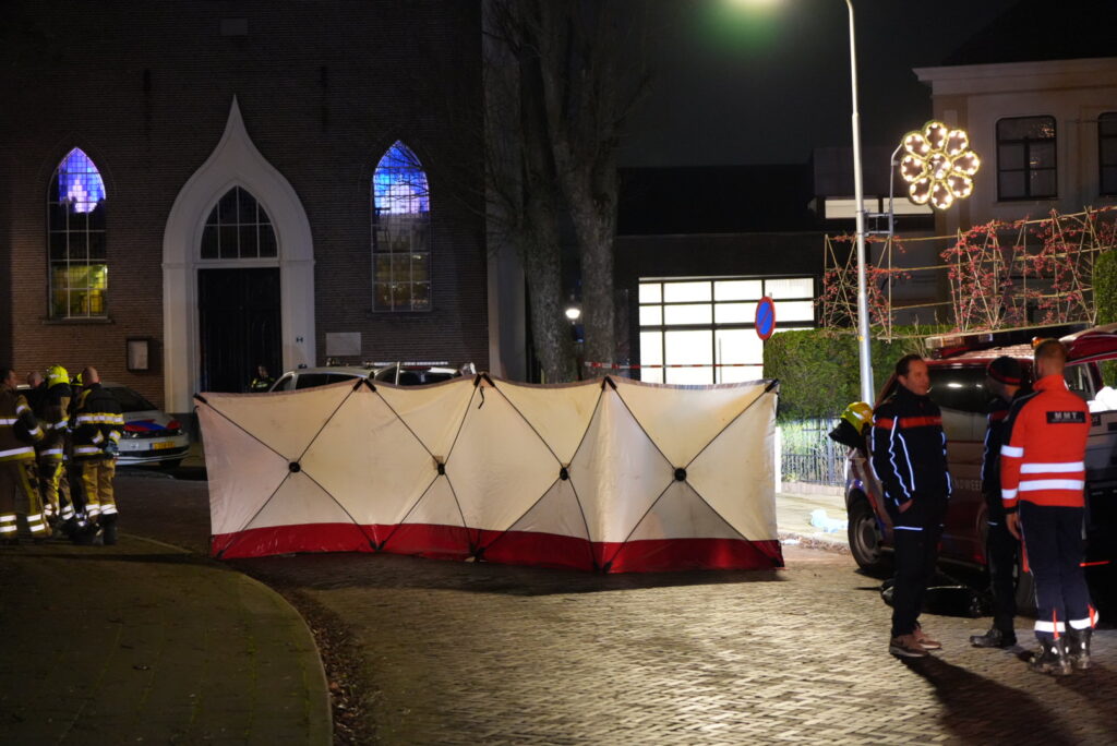 Zwaargewonde na steekpartij op straat - 112 Nederland