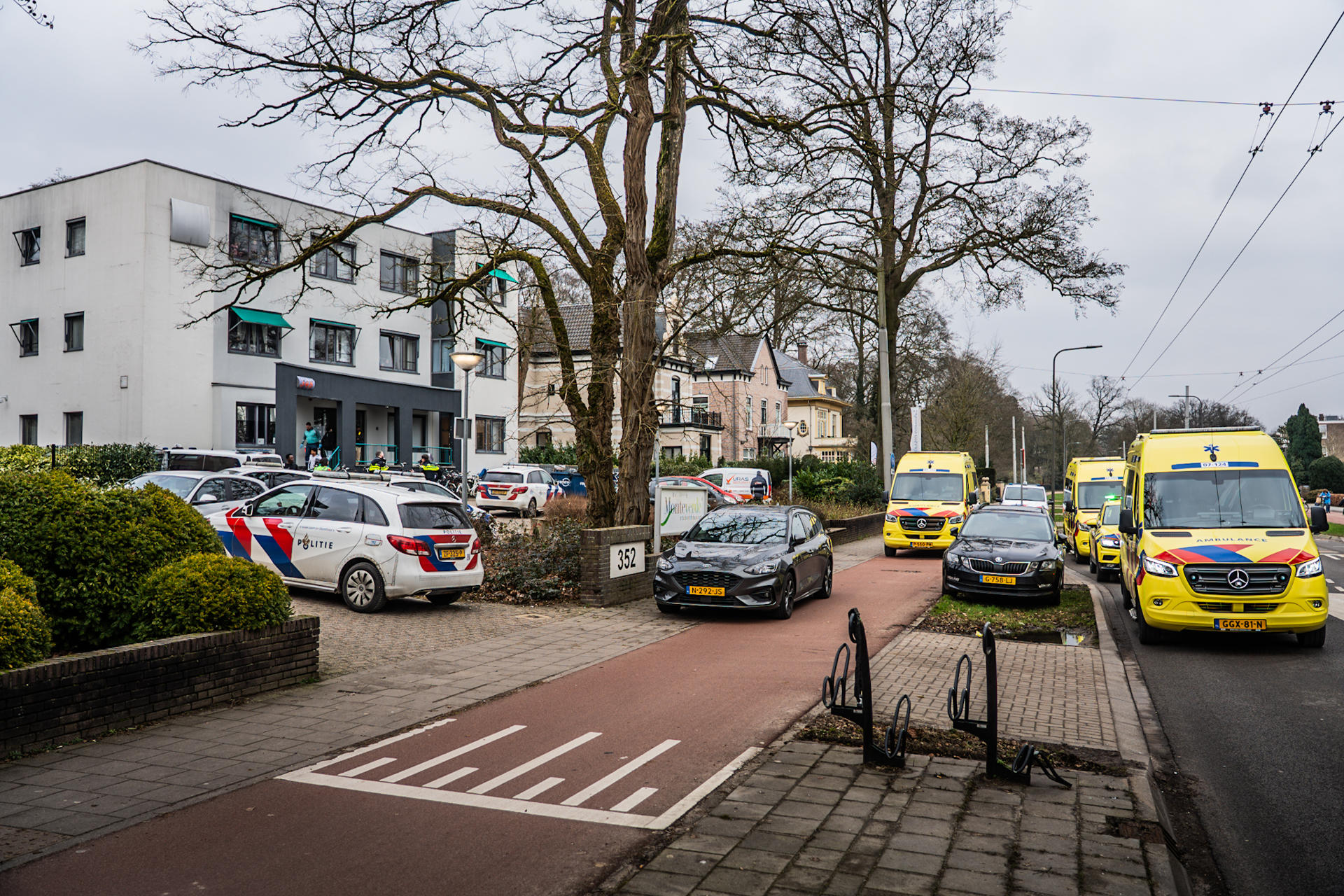 UPDATE: Drie gewonden bij steekpartij AZC - 112 Nederland