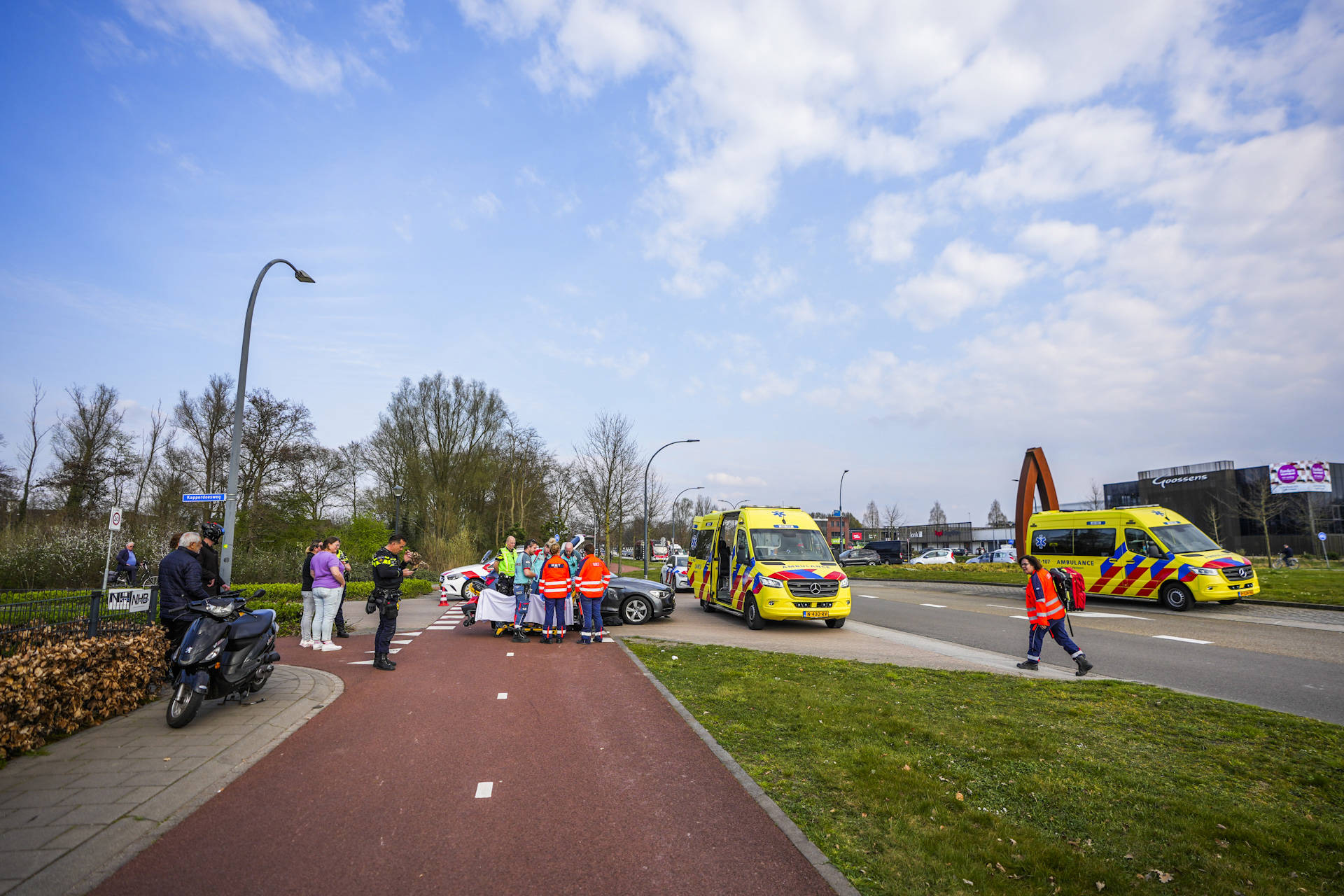 Alweer zware aanrijding op berucht kruispunt - 112 Nederland