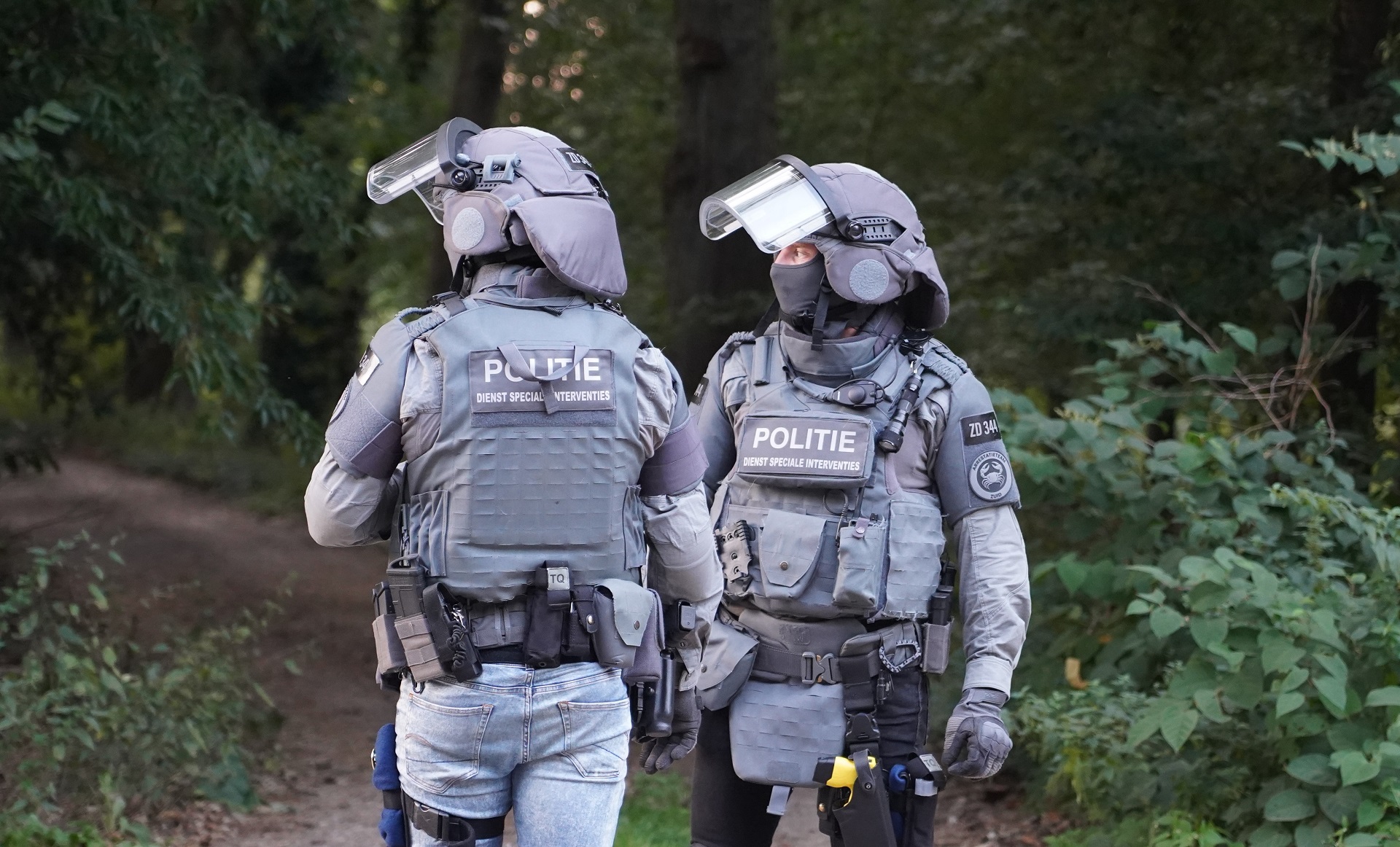 Specialistische Eenheid en helikopter ingezet bij urenlange actie rond verwarde persoon - 112 ...