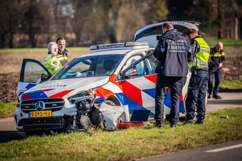 Oudere vrouw overleden na aanrijding met politie - 112 Nederland
