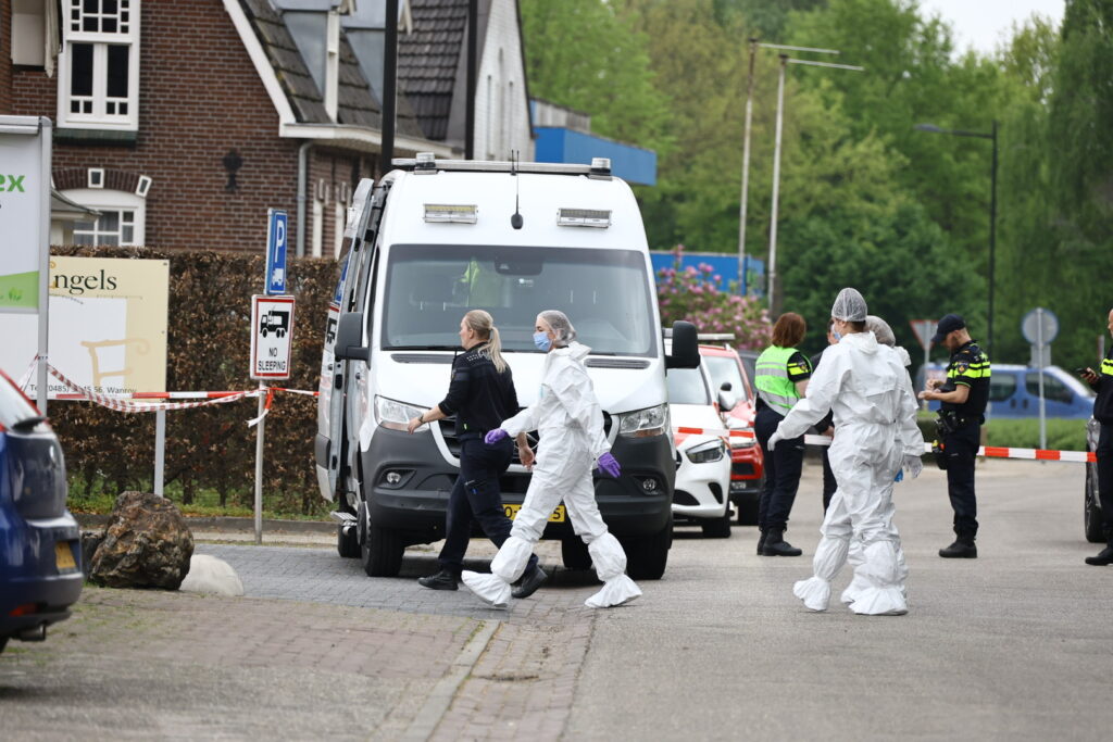 Vrouw dood aangetroffen in woning, ex-partner aangehouden - 112 Nederland