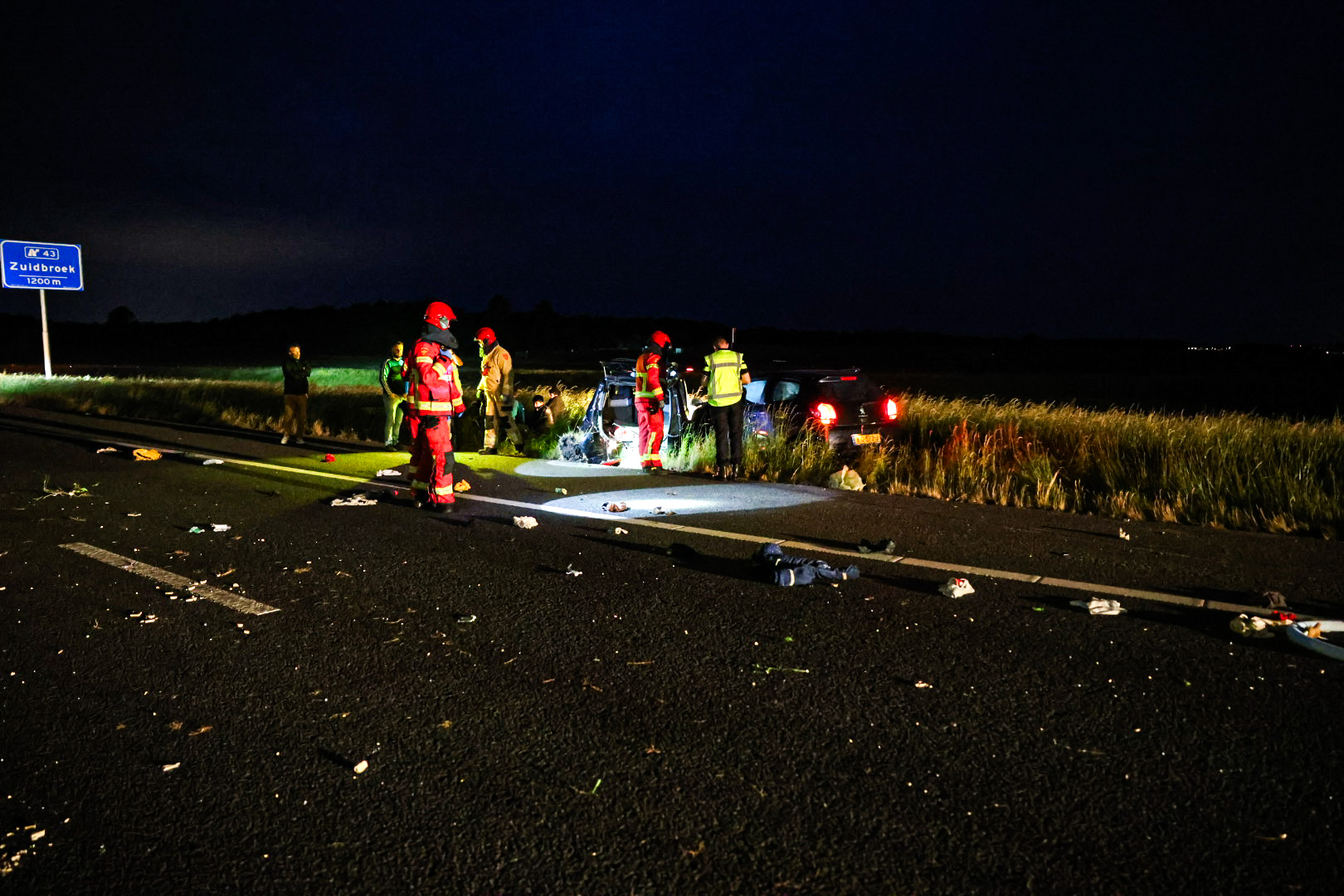 Snelweg dicht na ernstig ongeval tussen twee auto’s - 112 Nederland