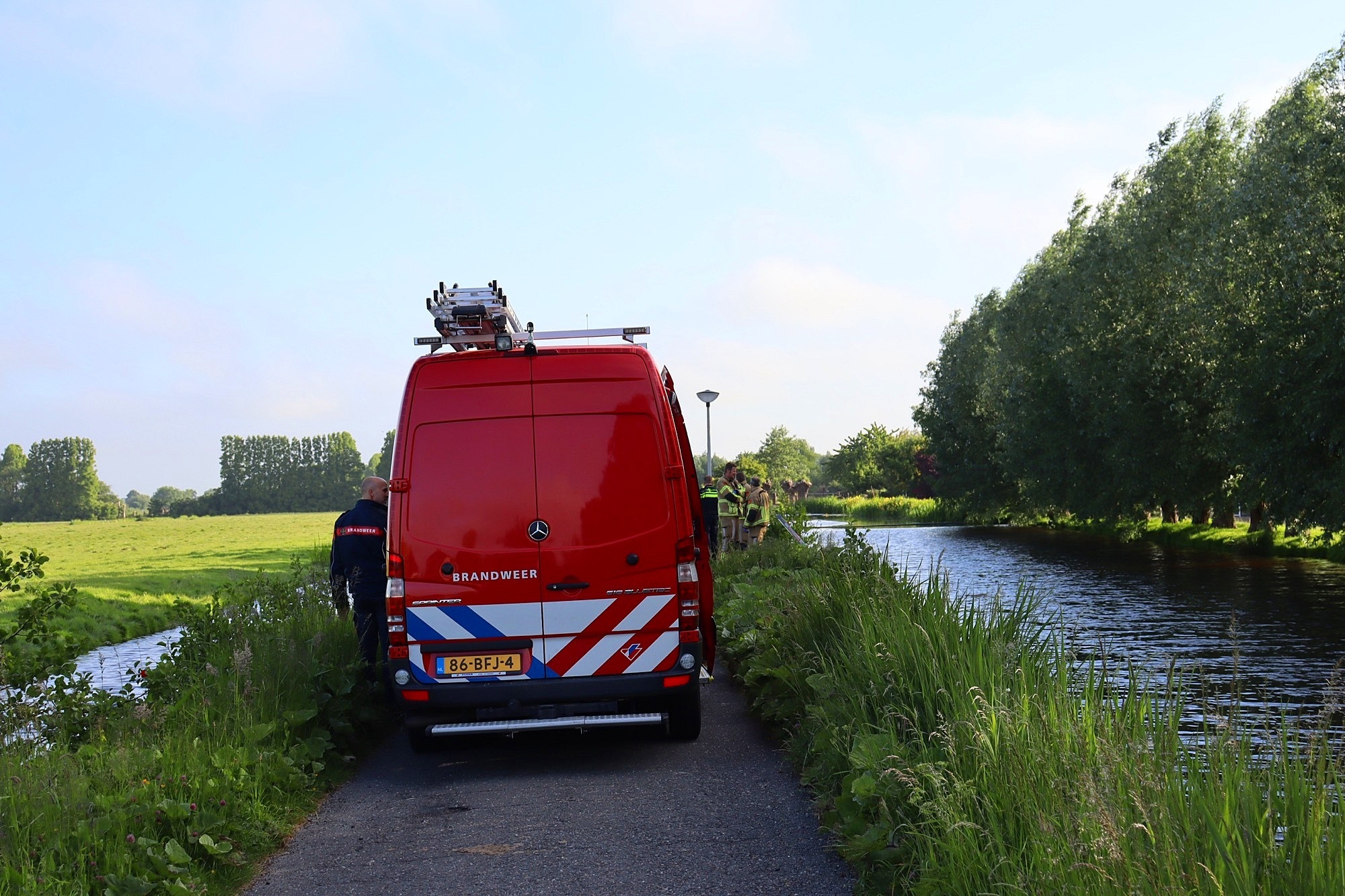 Lichaam aangetroffen in water, politie onderzoekt doodsoorzaak - 112 Nederland