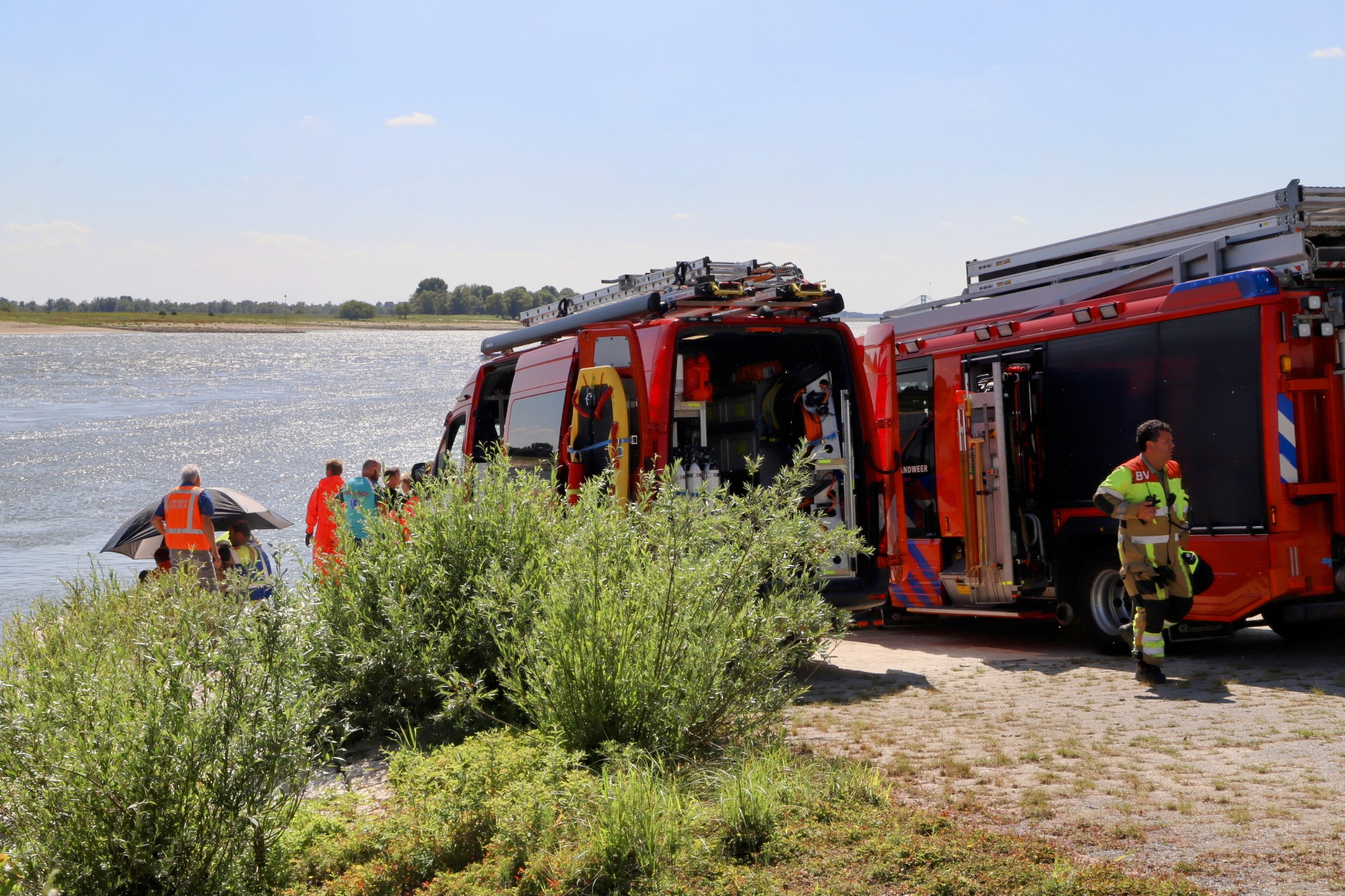 Poolse man (21) dood gevonden in water na zoekactie - 112 Nederland