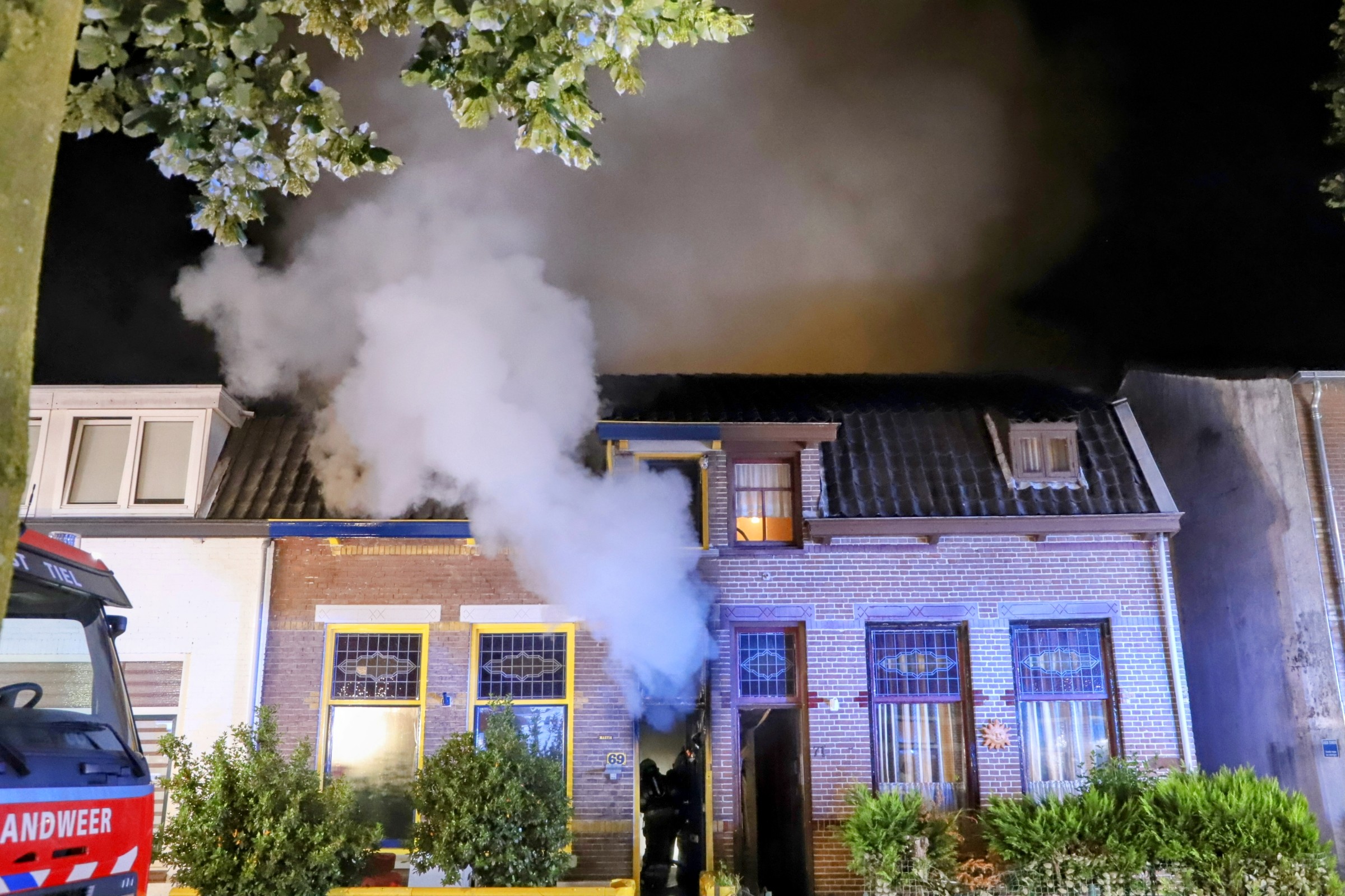 Dode aangetroffen na uitslaande woningbrand - 112 Nederland
