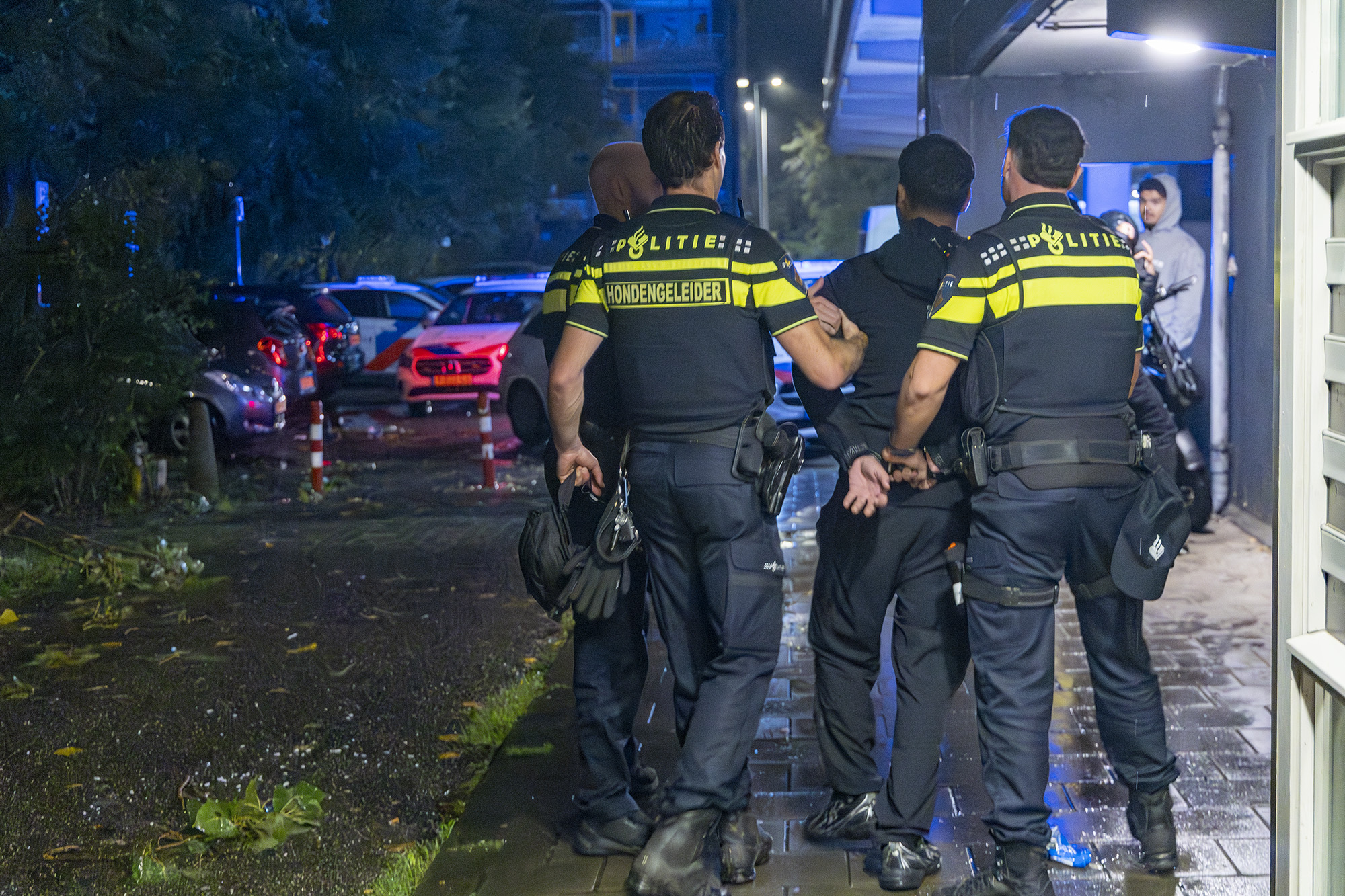 Overval van korte duur, direct twee jongemannen gearresteerd - 112 ...