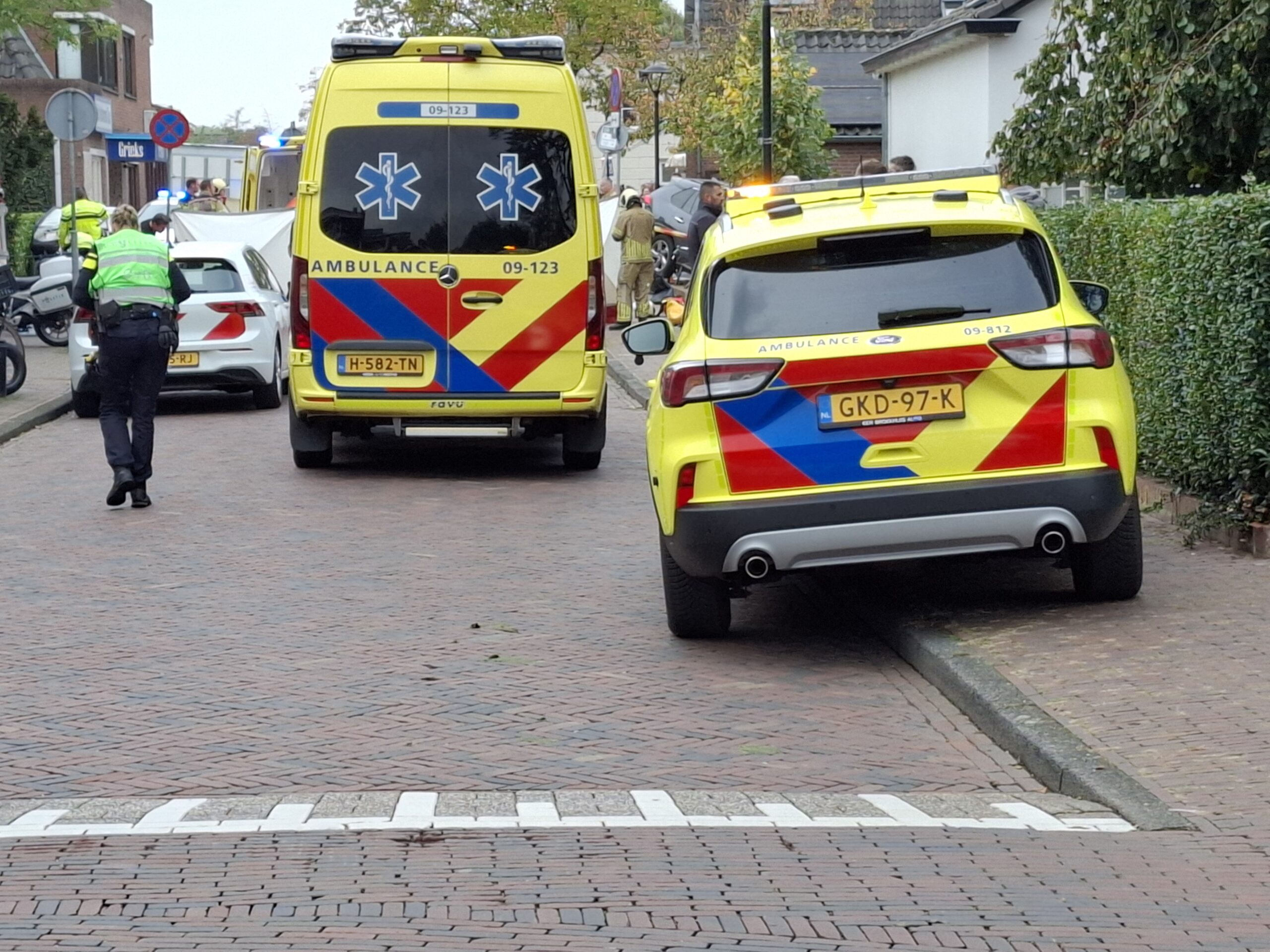 Fietser overleden na aanrijding met vrachtwagen - 112 Nederland