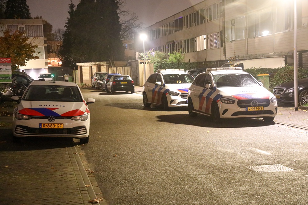 Overleden persoon in woning, politie doet onderzoek - 112 Nederland